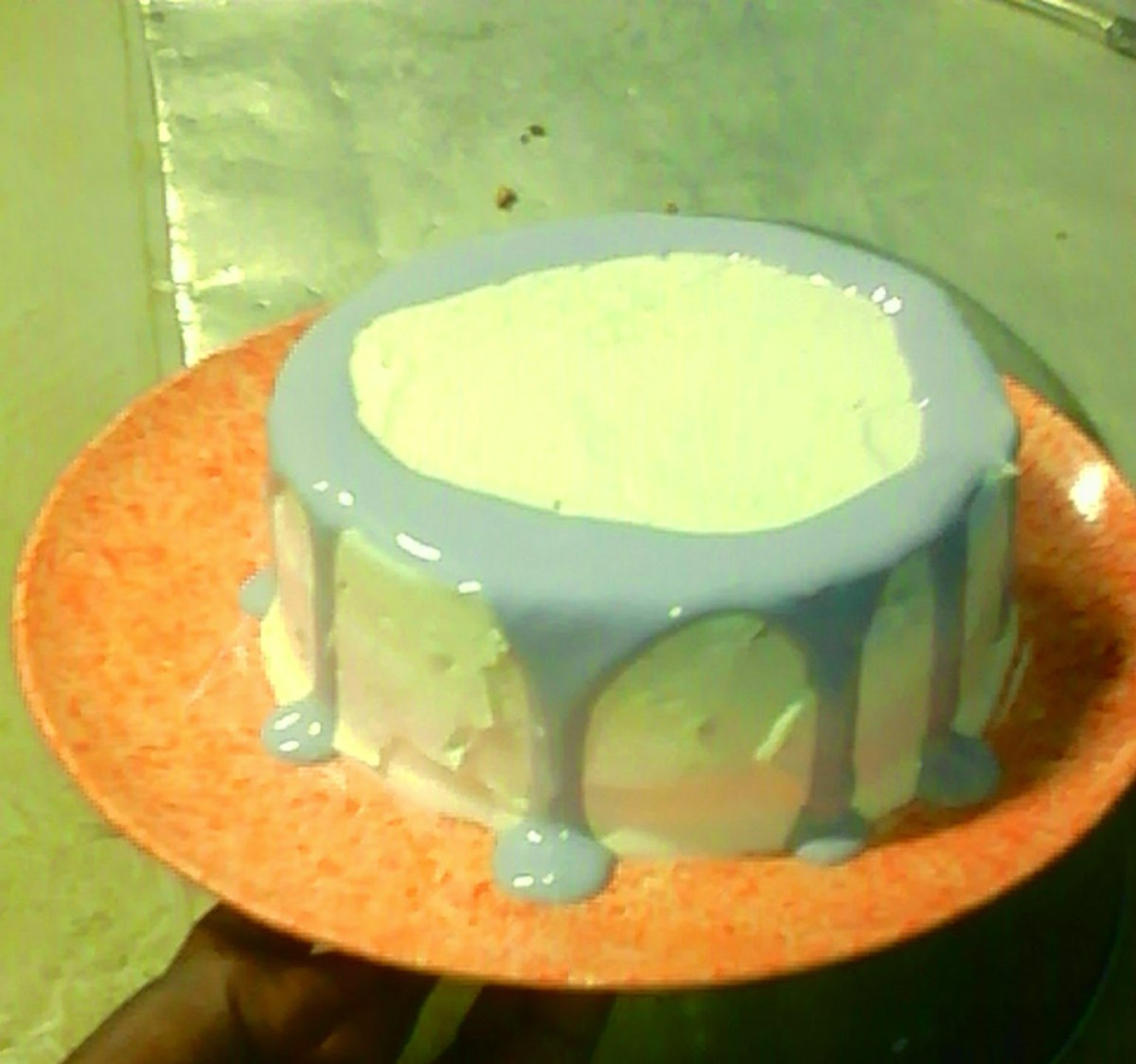 7 Easy Steps to Torte and Decorate a Mini-Cake with Royal Icing ...