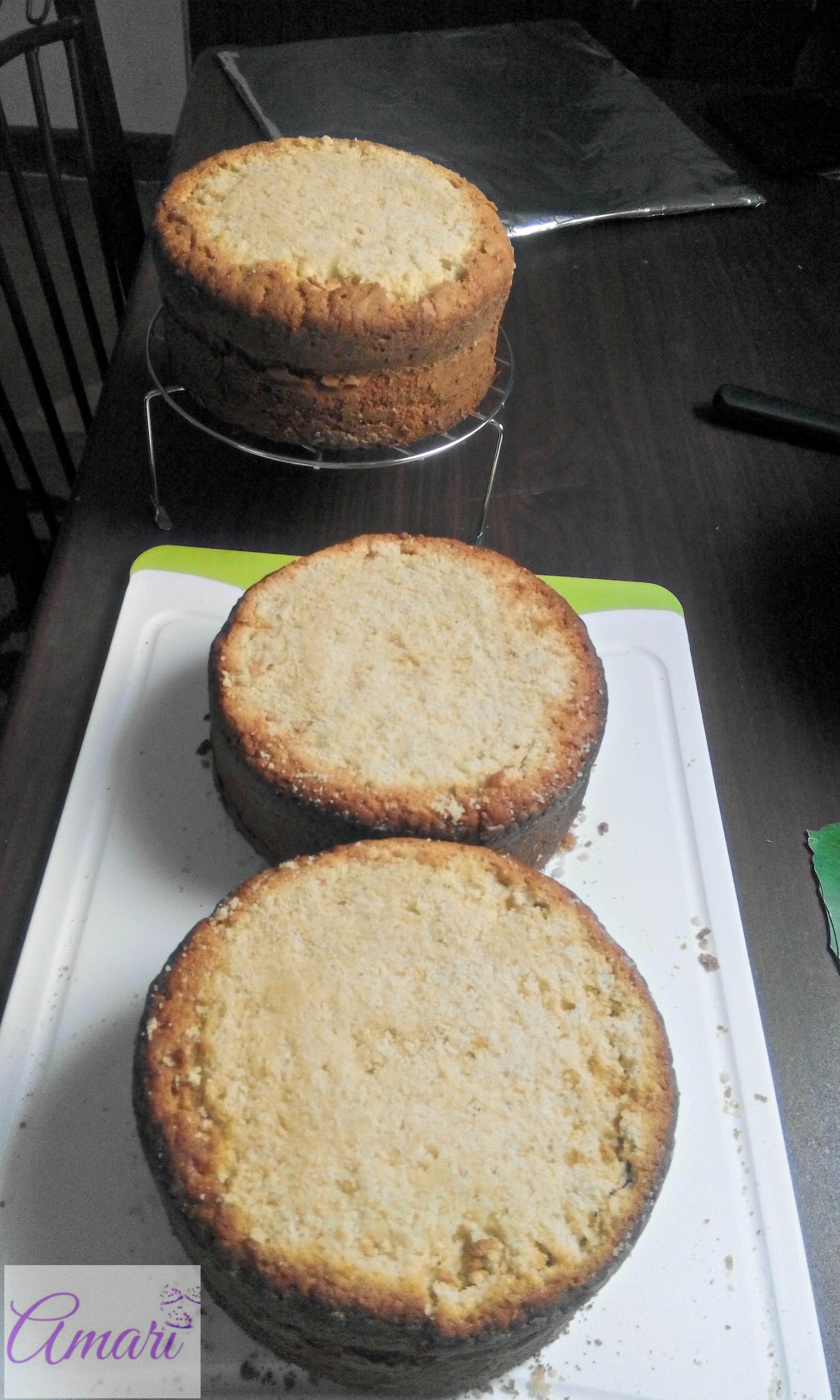 Bible Cake Decoration Tutorial using round cakes – Baking with Amari ...