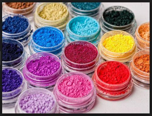 Types of Food Colors Used by Bakers | Food Colors Used in Cakes and ...